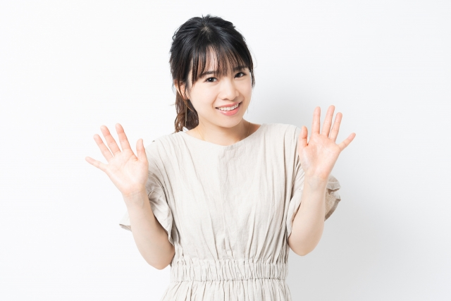 Learn 12 Japanese Hand Gestures to Improve Communication in Japan ...
